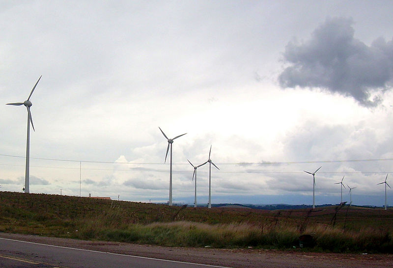 O vento é um fenômeno imprescindível para a produção de energia eólica