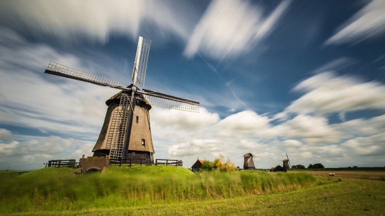 Moinho é indispensável para fragmentar ou pulverizar grãos e cereais