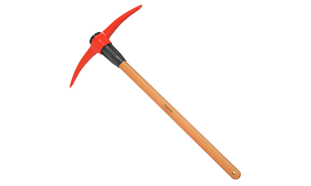 Picareta é implemento agrícola usado para quebrar rochas e pedras