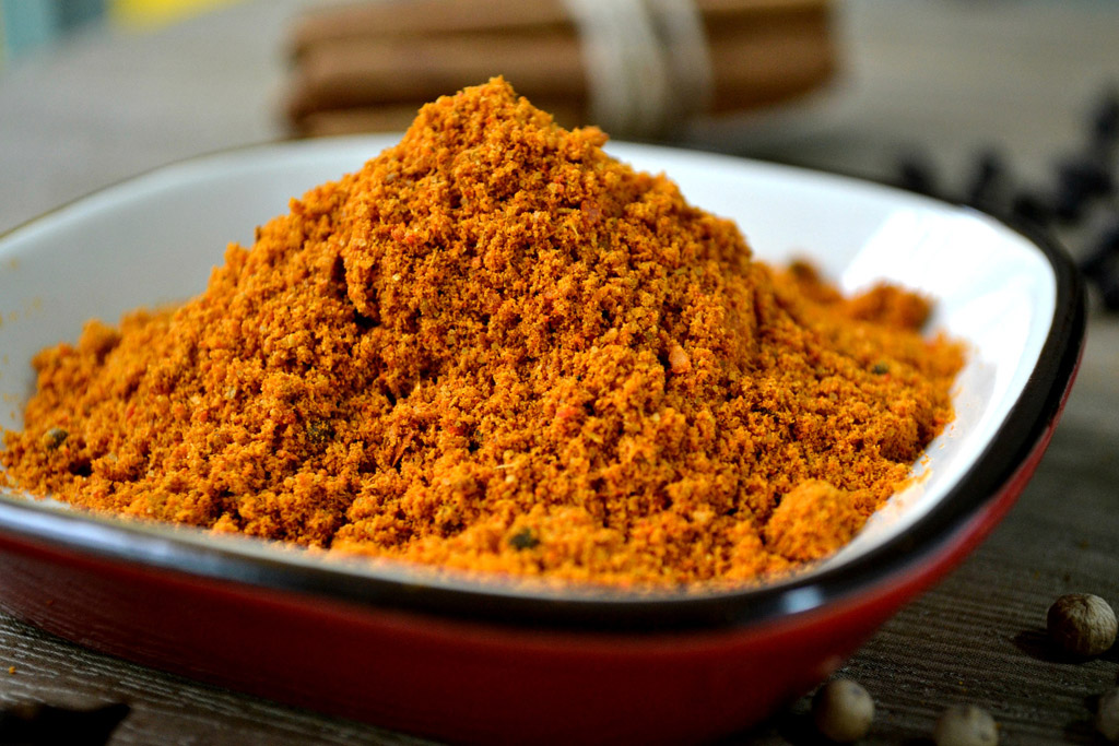 Curry é uma mistura de deliciosas especiarias que tem origem indiana