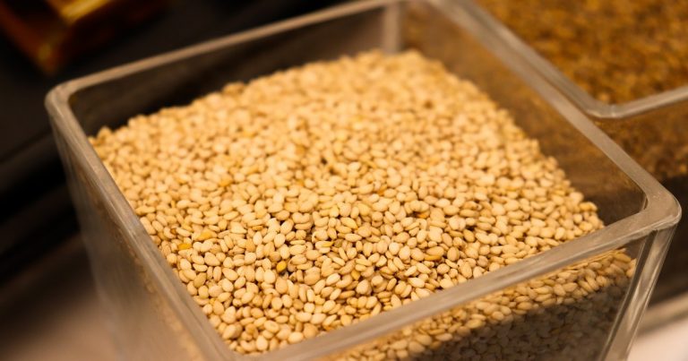 Gergelim é semente versátil na culinária e cheia de benefícios à saúde